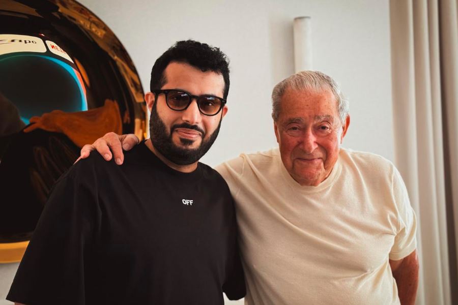 Turki Alalshikh Meets Boxing Legend